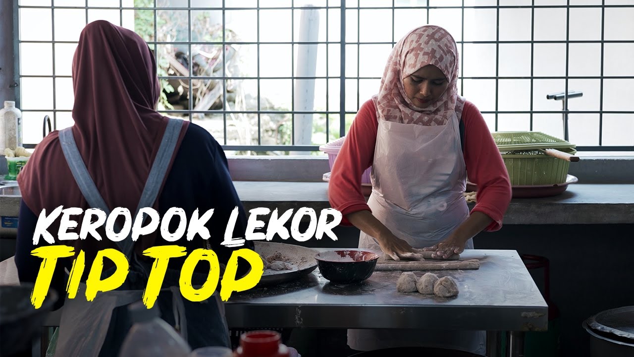 Keropok Lekor Tip Top Daripada Tangan Seni Usop Sontorian - YouTube