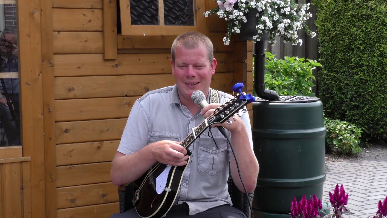 Robin Hey in Koopman op pad - YouTube