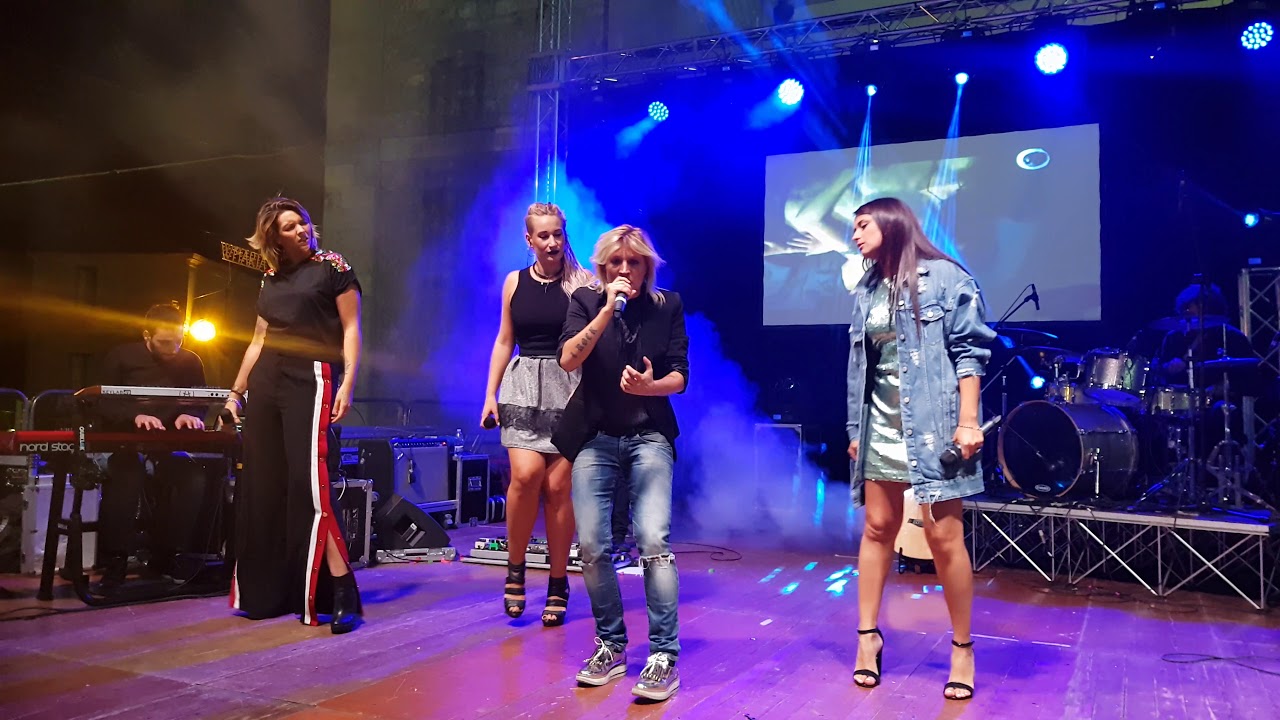 LAURA BONO - NON CREDO NEI MIRACOLI - YouTube