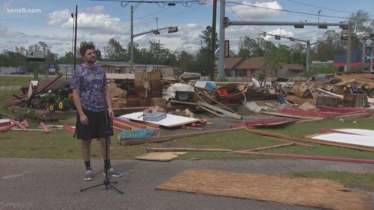 Community dealing with aftermath of Hurricane Laura - YouTube