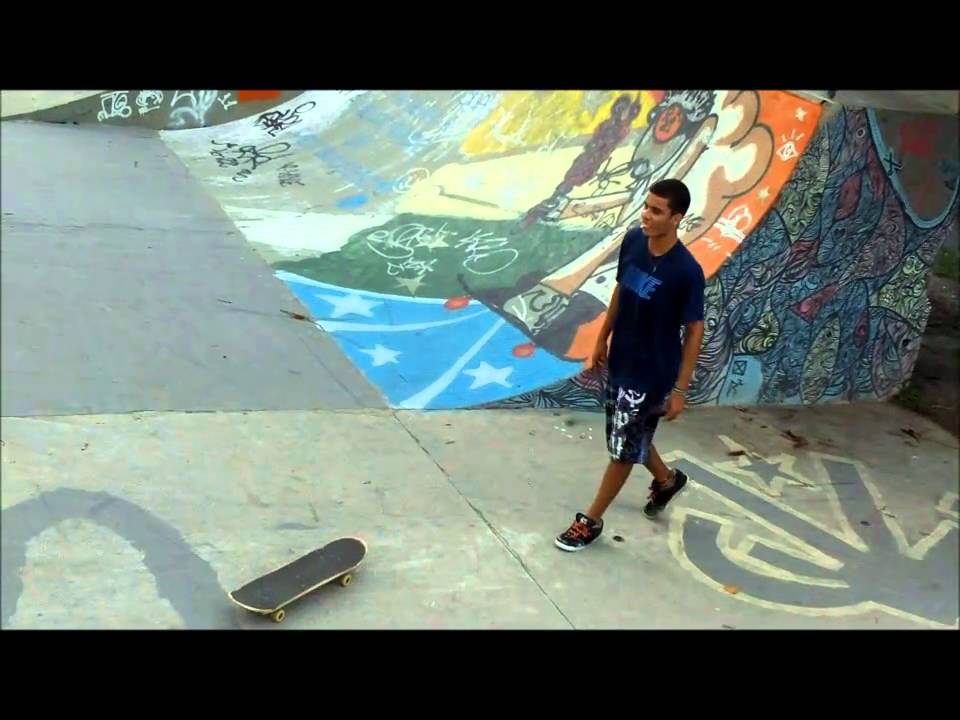 Battle of Skaters - Rafa Vs John Skate Game 1.wmv - YouTube