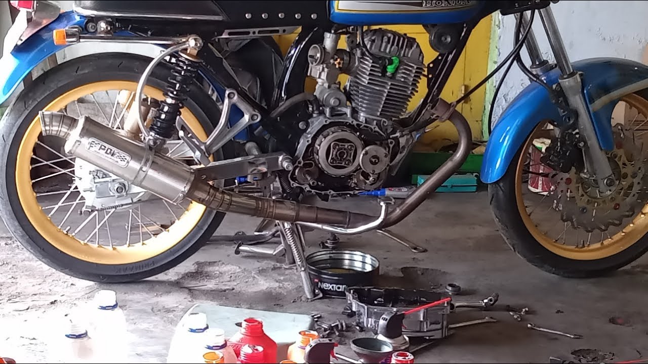 INI YG BIKIN OLI MESIN REMBES PADA HONDA CB,TIGER,MEGAPRO DAN GL PRO ...