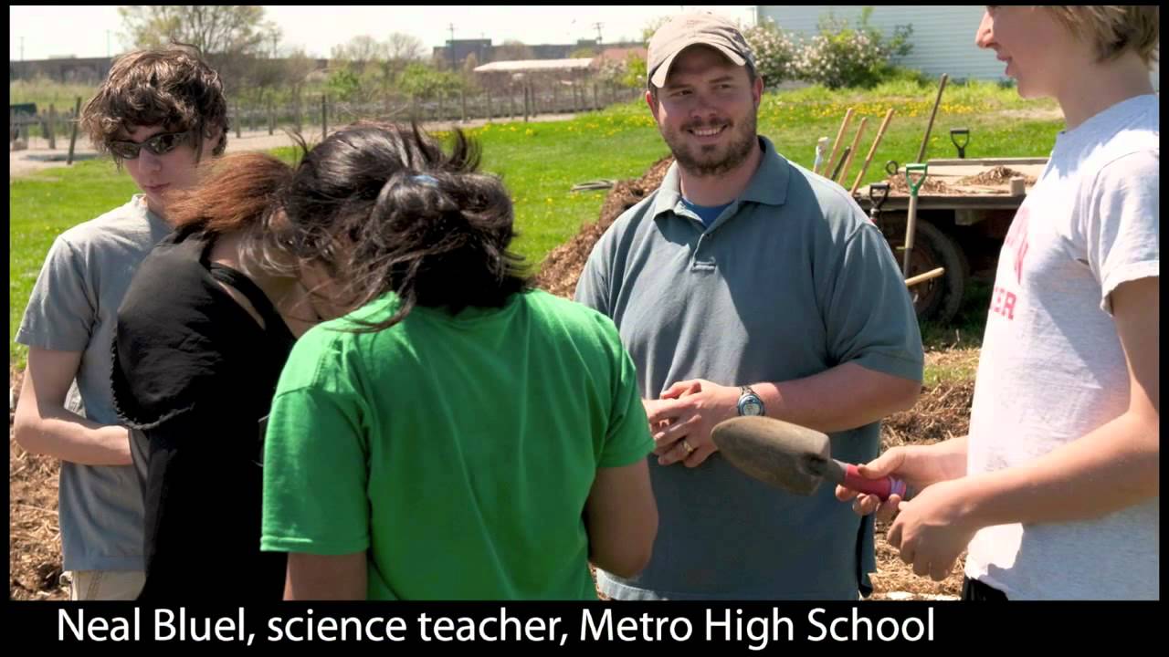 Horticulture & Crop Science Student Farm - YouTube