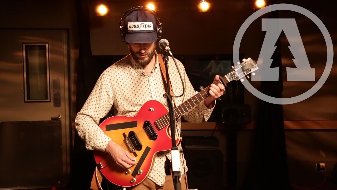 Rayland Baxter - Mr. Rodriguez | Audiotree Live - YouTube