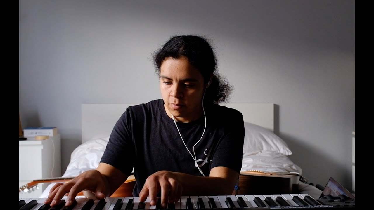 Jasmine Kennedy - You Make My Dreams (Hall & Oates cover) - YouTube