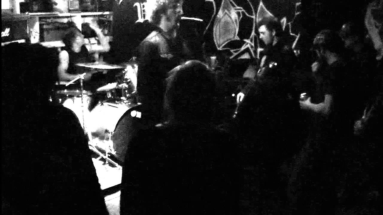 HELLISH VIEW (Junk Joint, Minneapolis 5/30/15) - YouTube