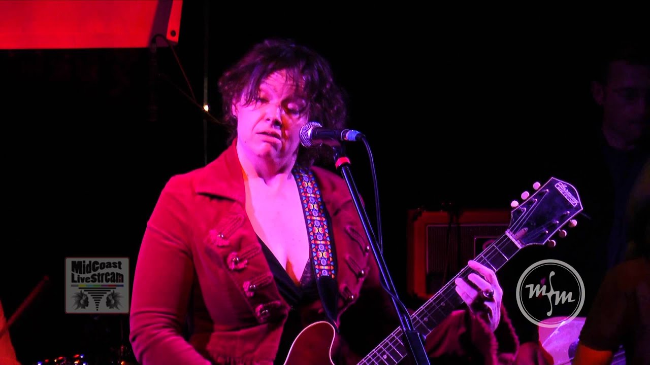 Amy Farrand & The Like "Baby" - YouTube