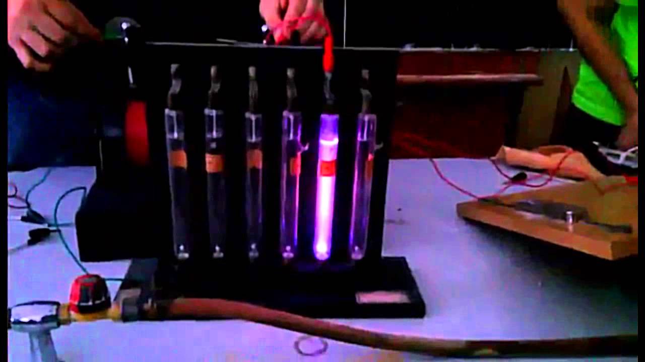 Ruhmkorffův induktor - YouTube