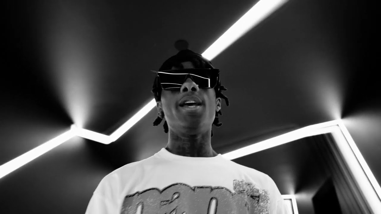 How I Play It - IX Kaynine: Song Lyrics, Music Videos & Concerts