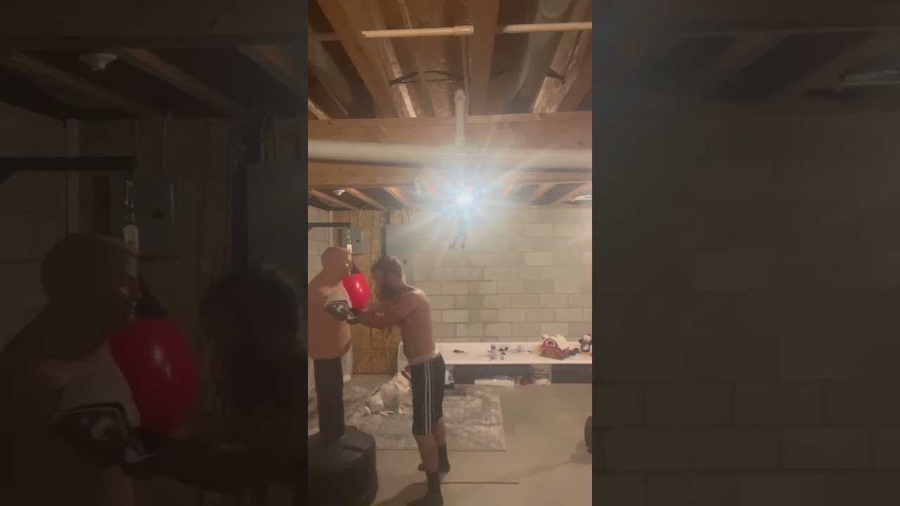 Boxing training on B.O.B - YouTube