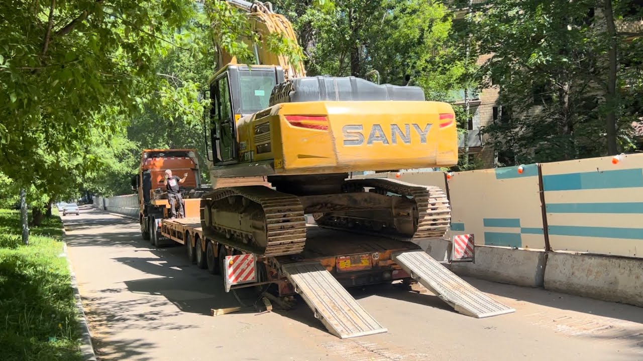 Загрузка экскаватора SANY 330(негабарит) на трал - YouTube