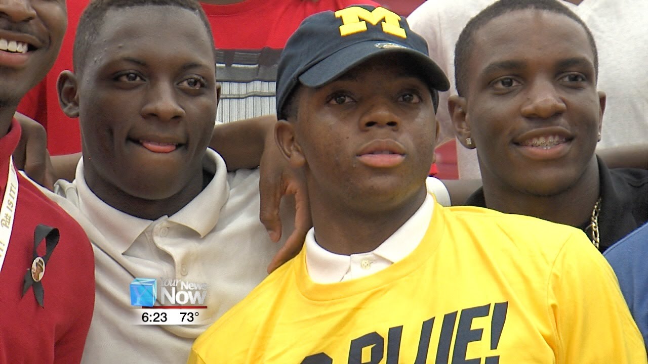 Xavier Simpson Commits To Michigan - YouTube