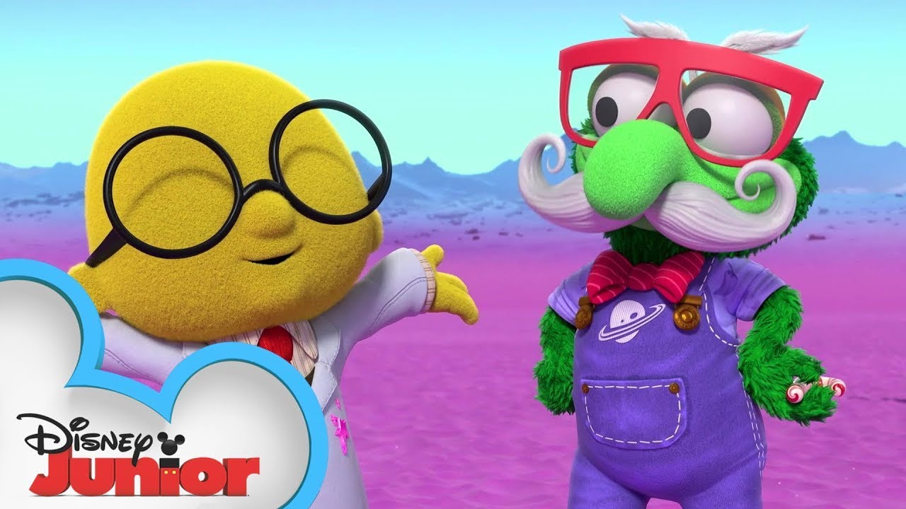 Muppet Little Christmas | Muppet Babies | @disneyjr - YouTube