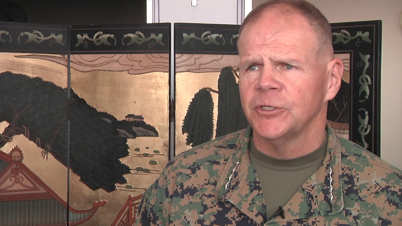 The Commandant of the Marine Corps Gen. Robert Neller visits Iwakuni ...