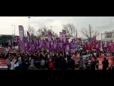 Kadın hakları savunucuları Kadıköy Meydanı’nda toplandı