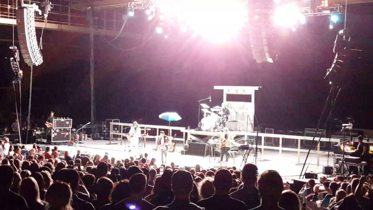 Weezer "Sweater Song" Moorhead Mn Bluestem Amphitheater - YouTube