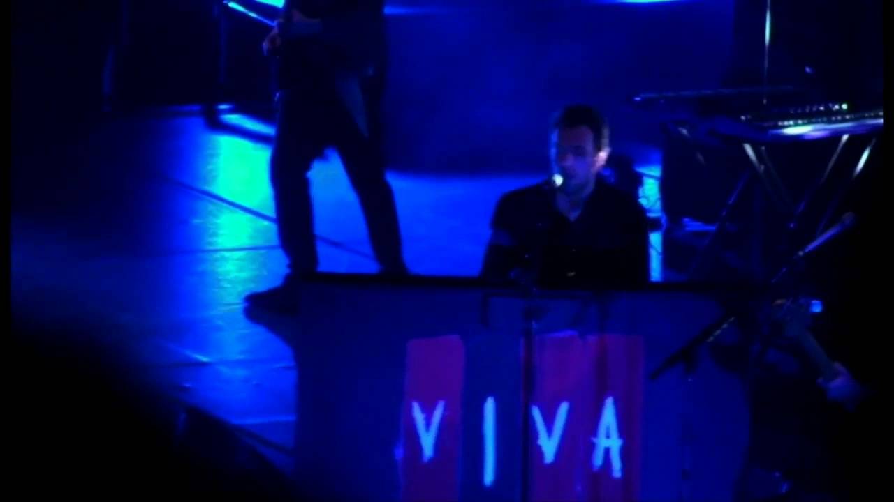 Coldplay - Fix you (Live @ Sidney 2009 - Viva La Vida Tour) - YouTube