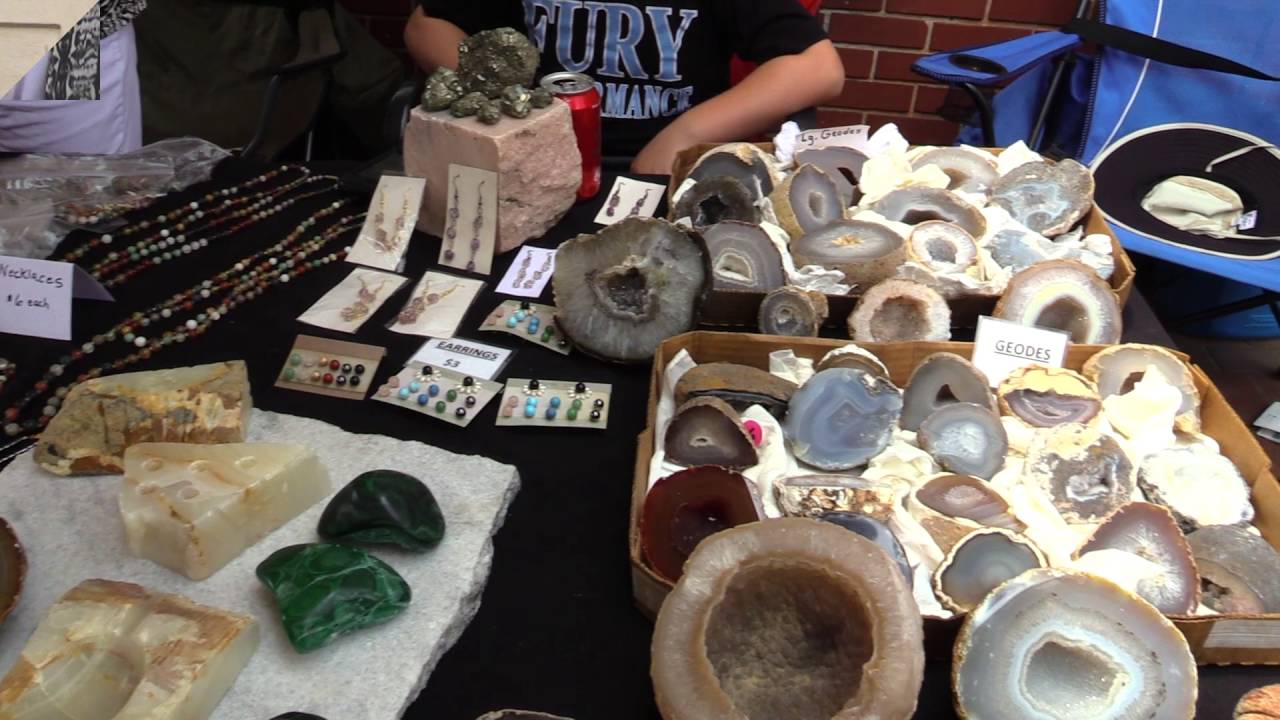 Ball Ground Georgia Rock Shop - YouTube