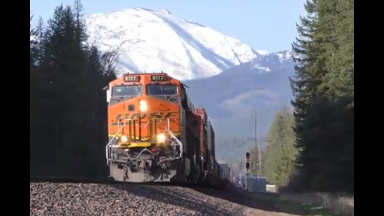Grain Train w/Smoking Brakes and Stack Trains Climbing Out of Libby 4K ...