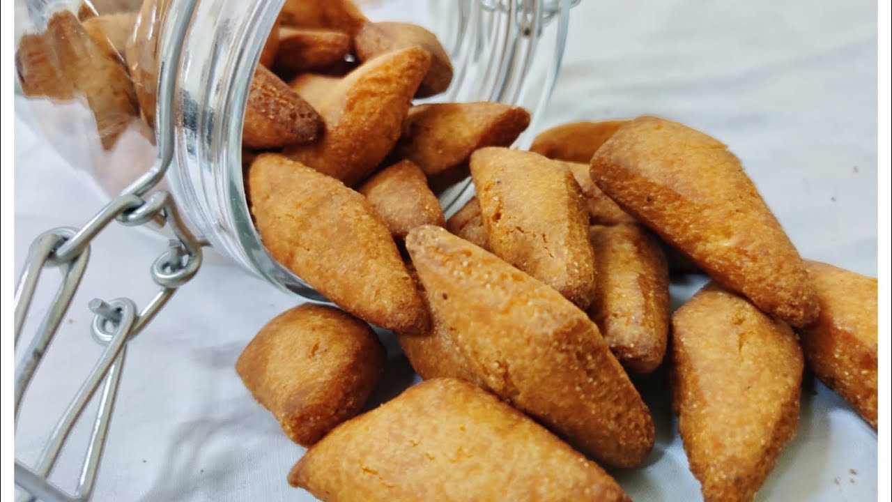 Khajoorappam || Biscuit Appam || Kannur Special Cake Appam - YouTube