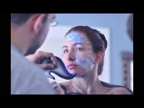 BODY PAINTING Roxanne (artistic nudity/documentary)