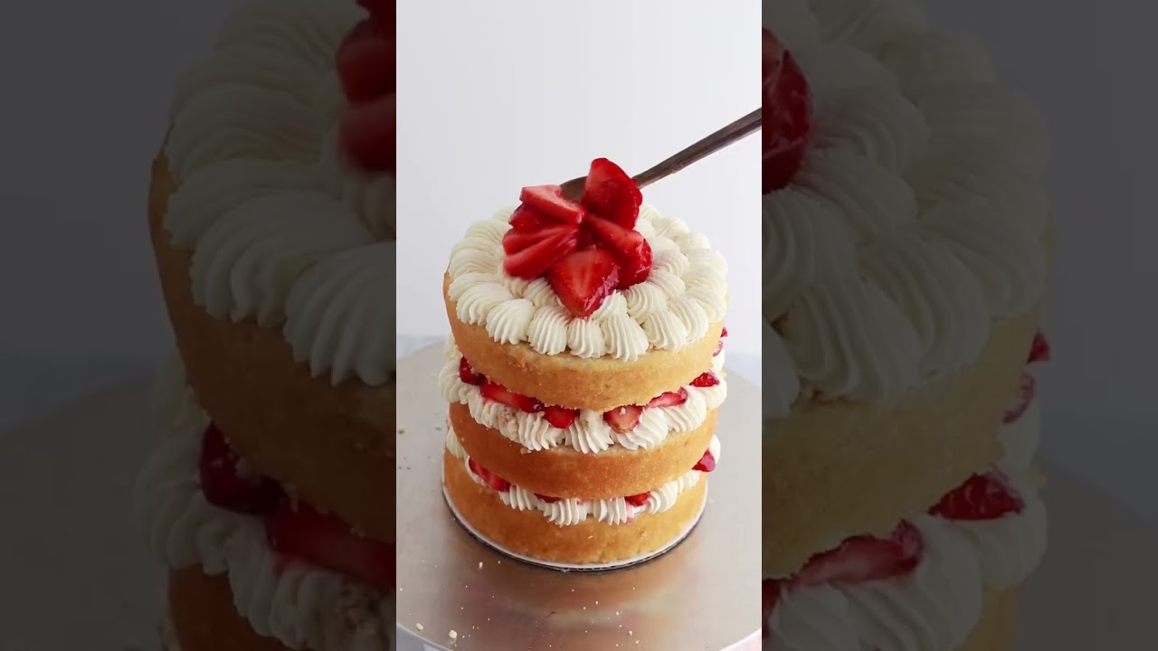 Extra tall strawberry shortcake layer cake + piped whipped cream ...