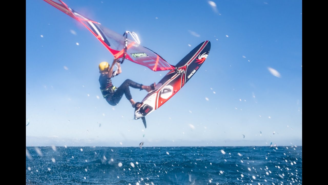 Duck Gybe windsurf Jibe in Tenerife TWS pro slalom training duckjibe ...