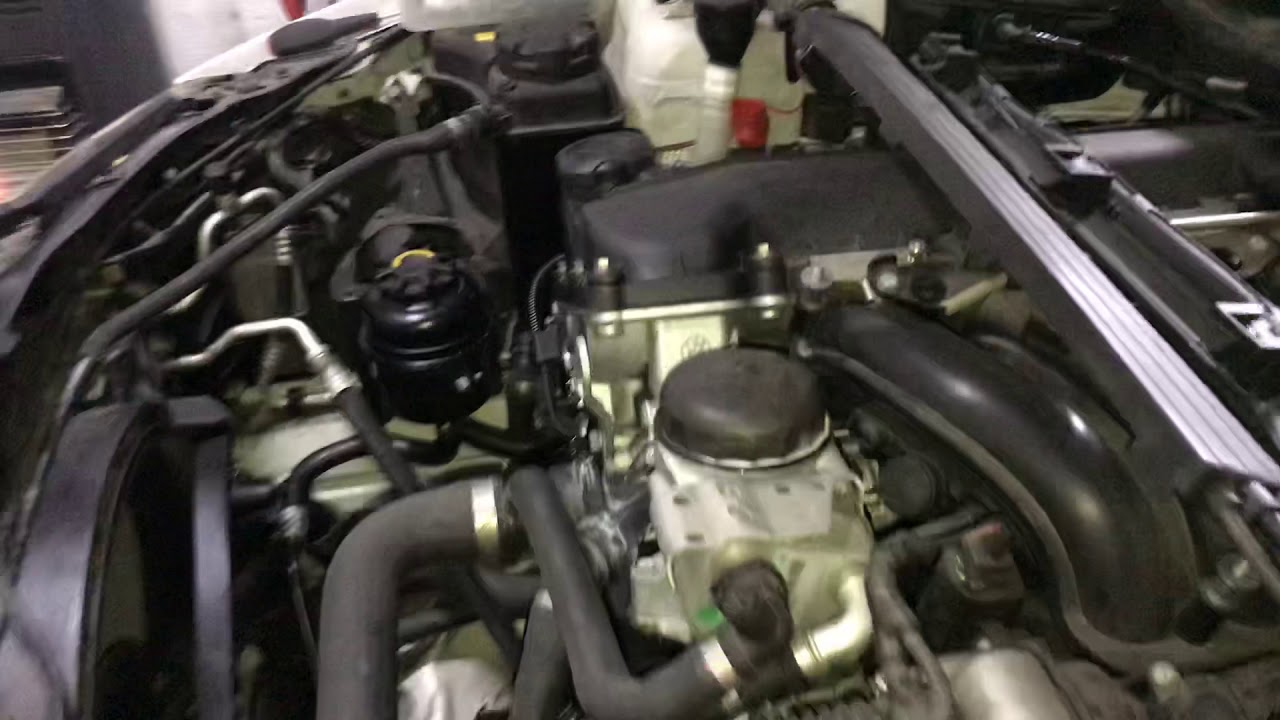 BMW e90 2008г n46b20 - YouTube