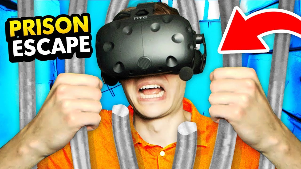 Selling SECRET Items To ESCAPE PRISON In Virtual Reality (Prison Boss ...