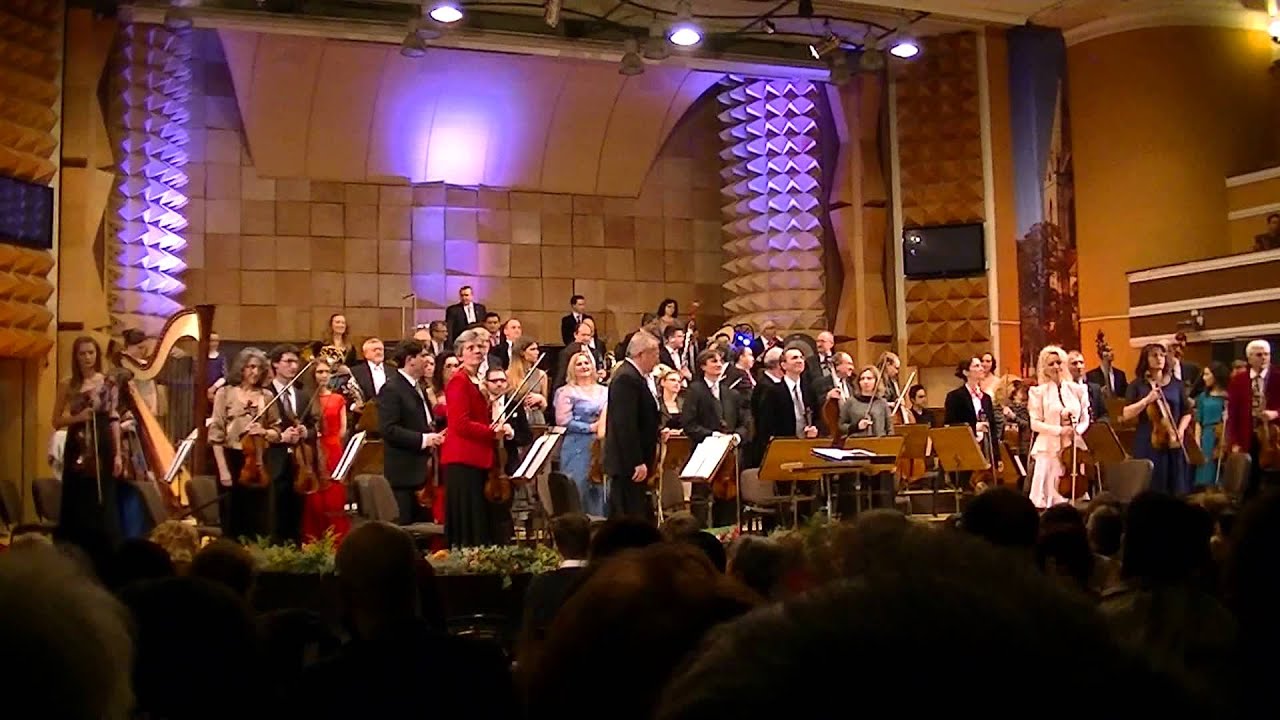 THE TIMISOARA PHILHARMONIC - 2014 New Year's Eve Concert Finale - YouTube