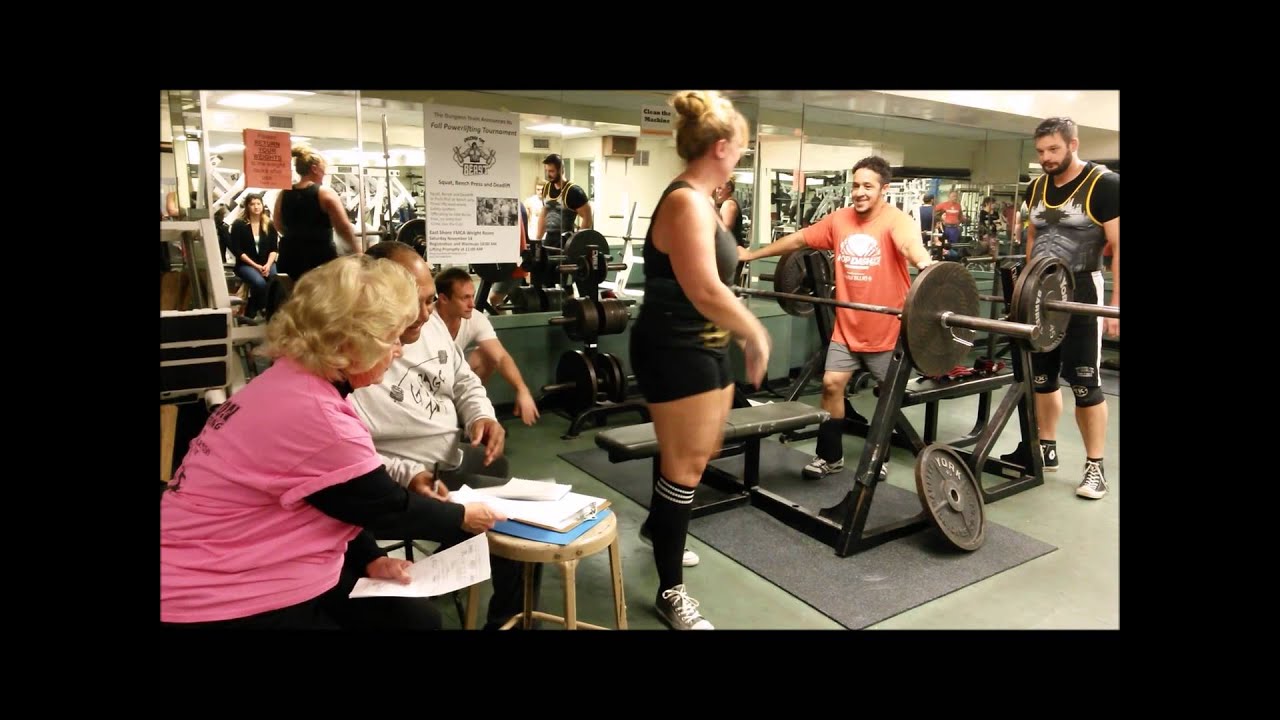 The Gang Bench Pressing - YouTube