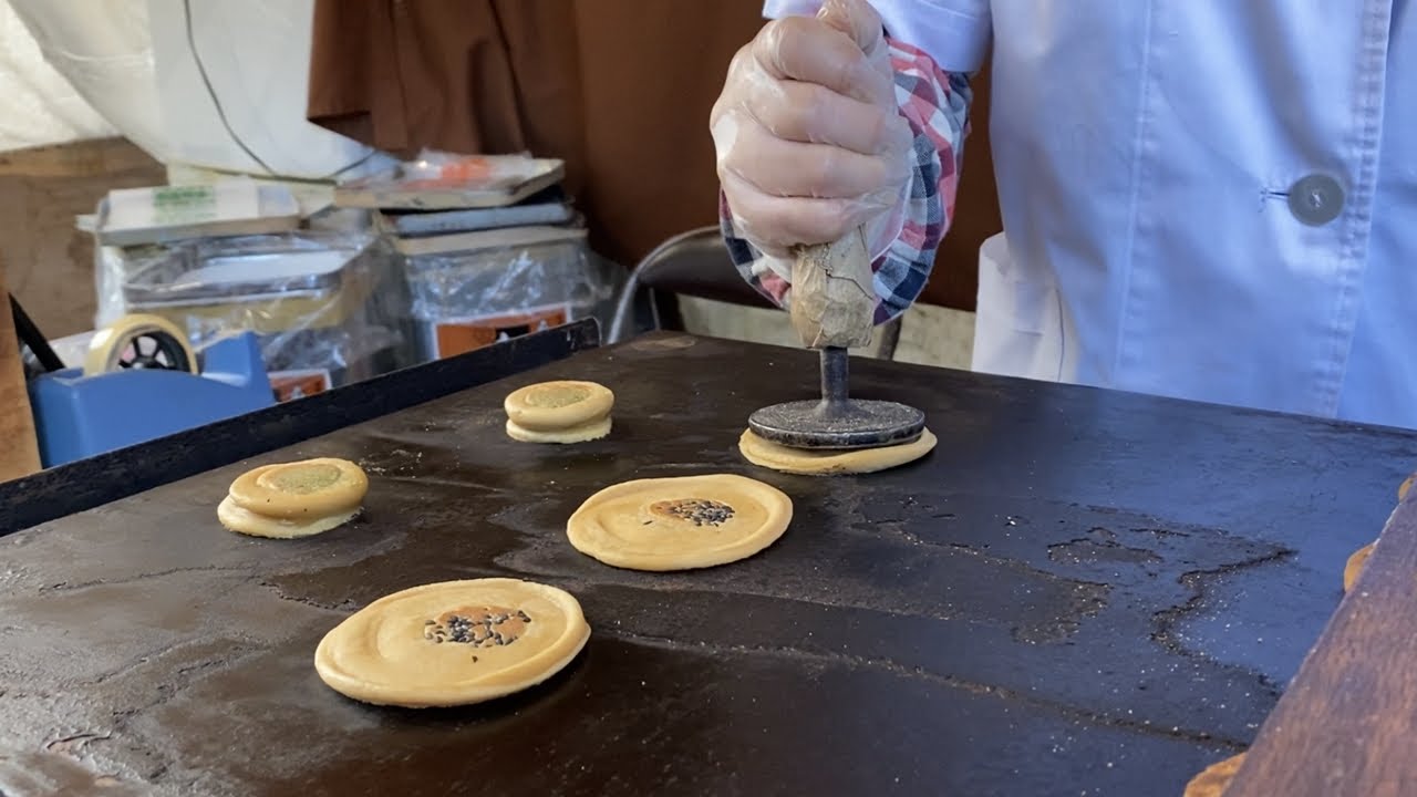 Ninja crackers that are too hard | Japanese street food ”Katayaki ...