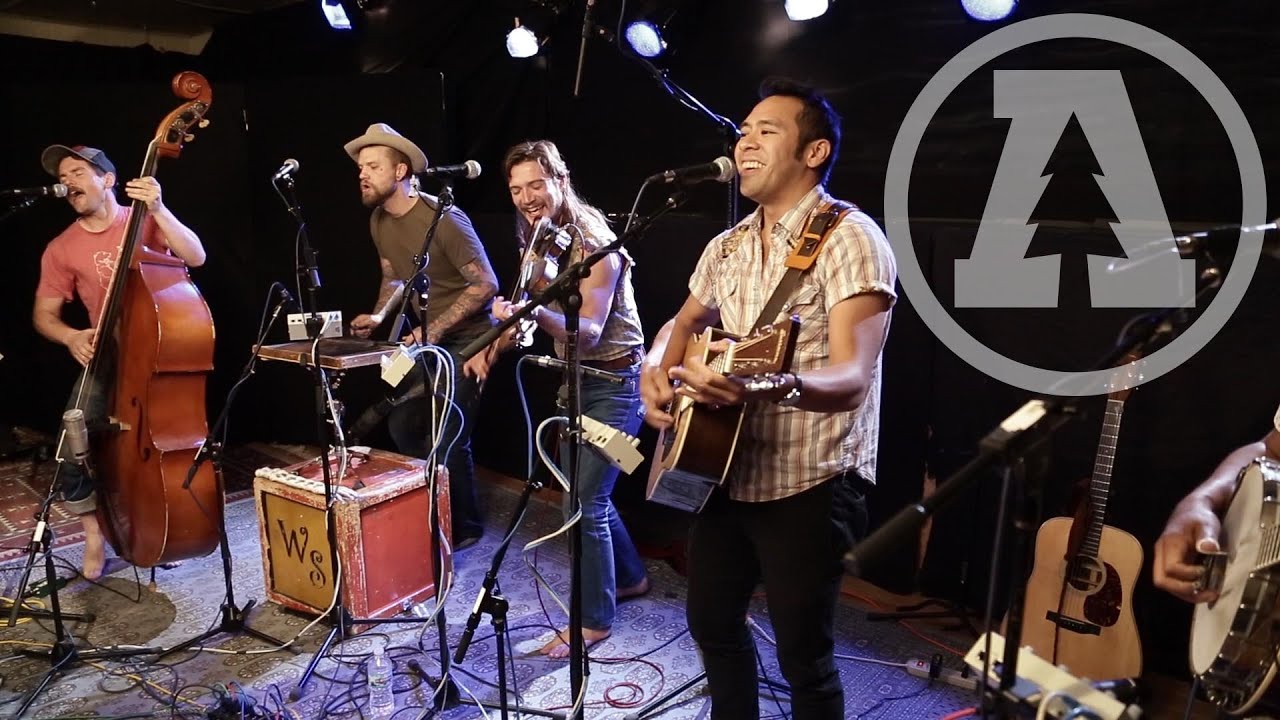 Whiskey Shivers - Been Looking For | Audiotree Live - YouTube