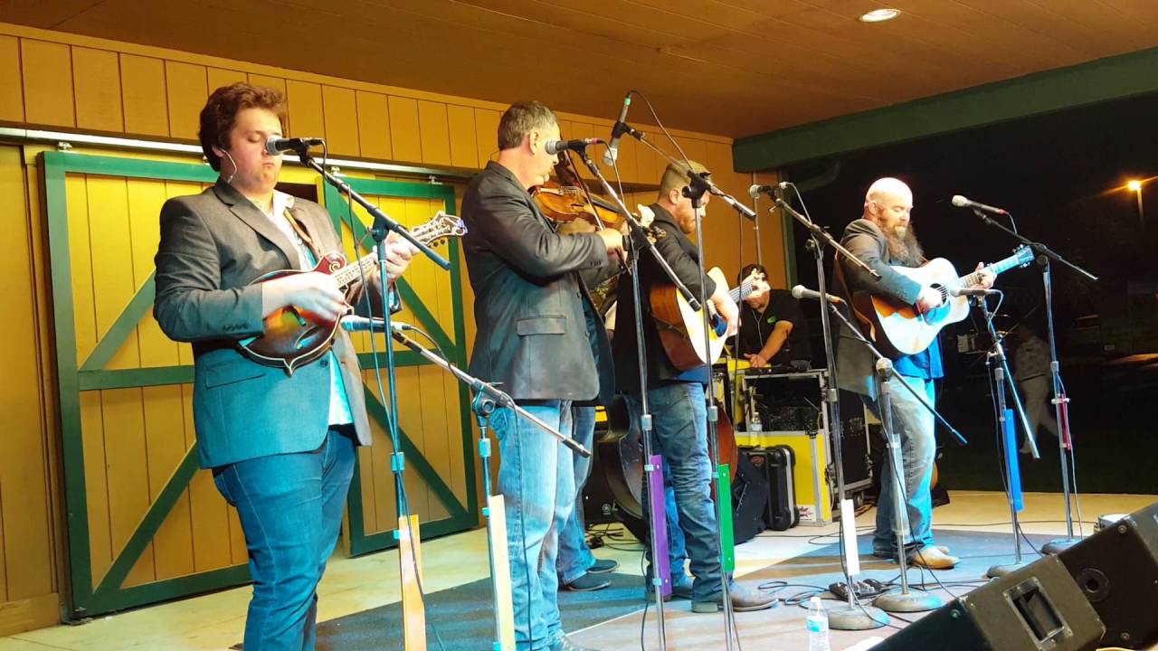 Volume Five / Thorn Tree Shade Chords - Chordify