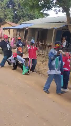 African Rappers Dance To 50 Cent's IN DA CLUB - YouTube