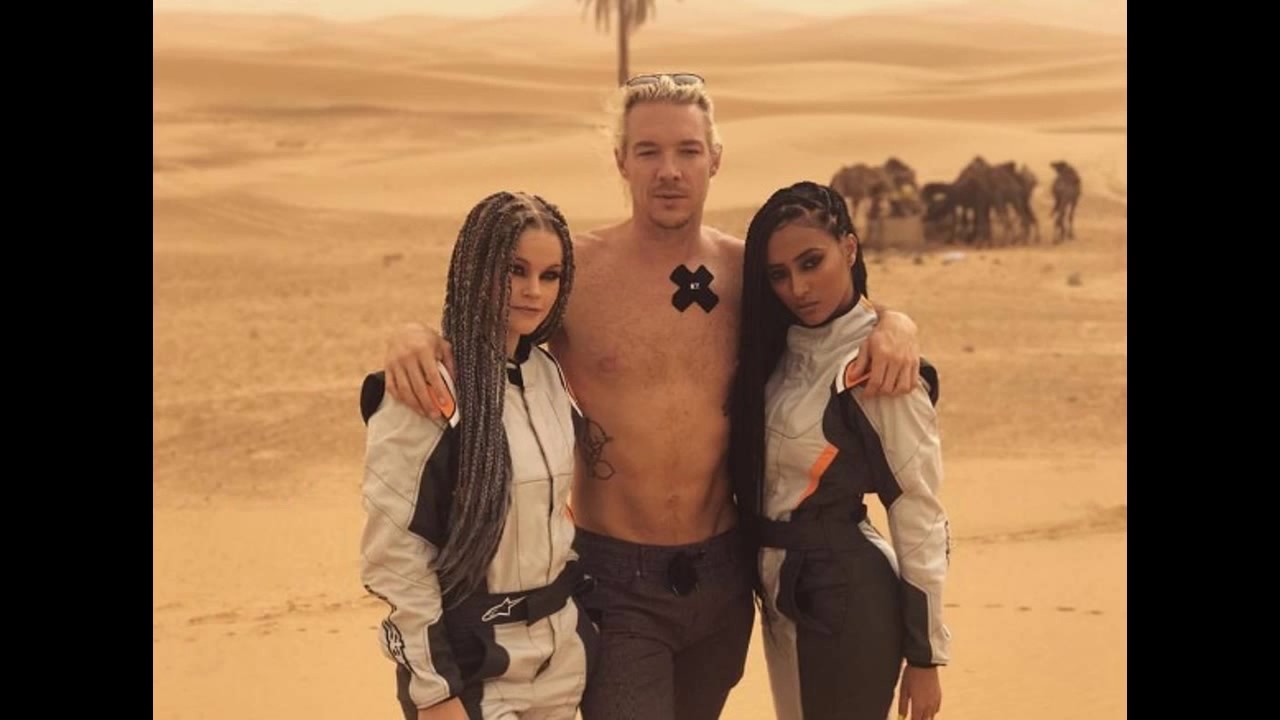 Anitta e Pablo vitta - YouTube