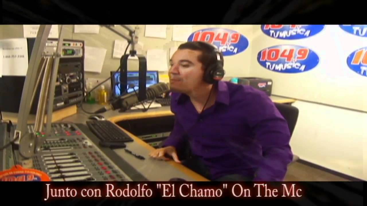 TU MUSICA 104.9 Houston Deejay Pollo Mixing Live.mp4 - YouTube