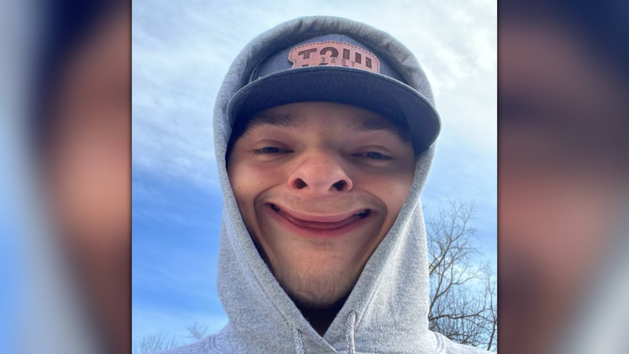 JustTrae is LIVE! Lyric breakdown?? - YouTube