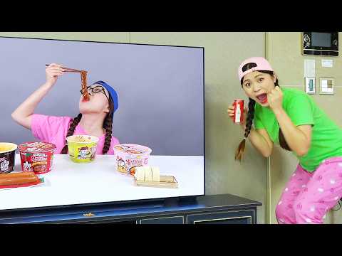 Acılı Erişteli Sosis Yiyecek Mukbang DONA