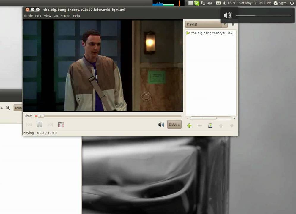 totem video player blinks while volume change in ubuntu - YouTube
