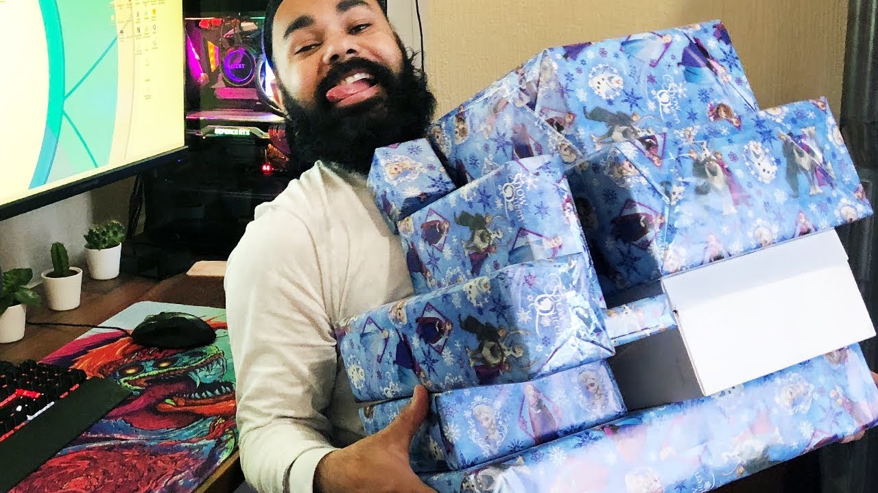 UNBOXING MY CHRISTMAS PRESENTS - YouTube