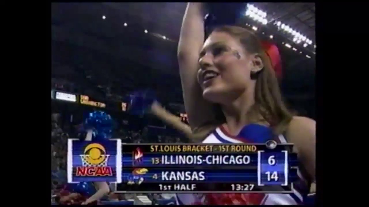 2004 NCAA 1st Round: Illinois-Chicago vs Kansas - YouTube