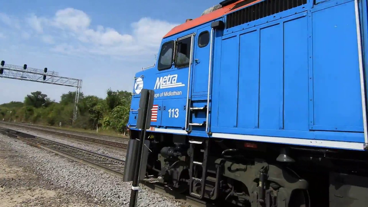 Metra inbound train with METX 113 in Naperville IL - YouTube