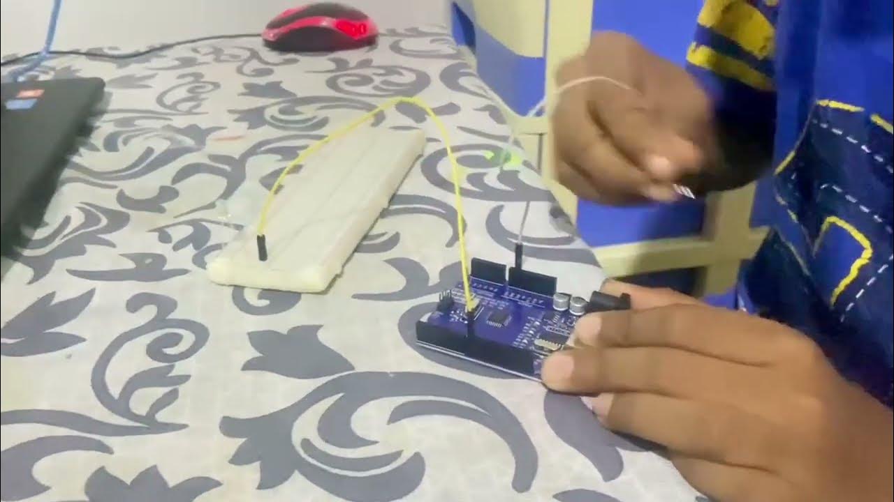 Arduino Tutorial 1 -- LED Blinking - YouTube