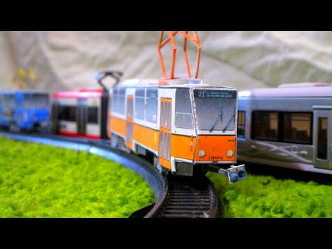 Straßenbahnen Tatra T6A2 und Siku 1816 und 1895 Bombardier Tram ...