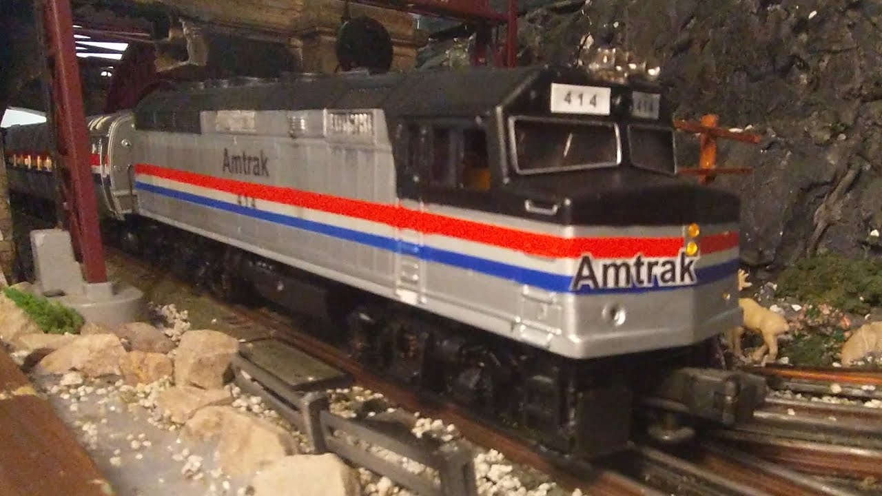 Repainted & Upgraded MTH Amtrak F40PH - YouTube
