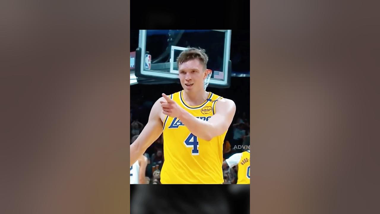 LeBron Watching Bronny & Knecht 👀🔥 #shorts - YouTube