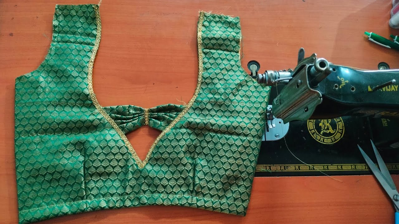 back nack design cutting and stitching video//design//blouse design New ...