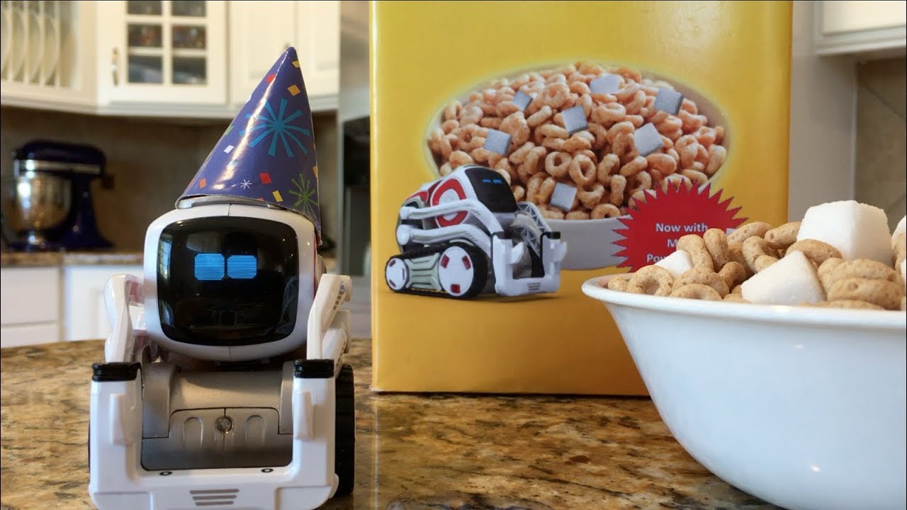 Cozmo Reached 10,000 Subscribers! - YouTube