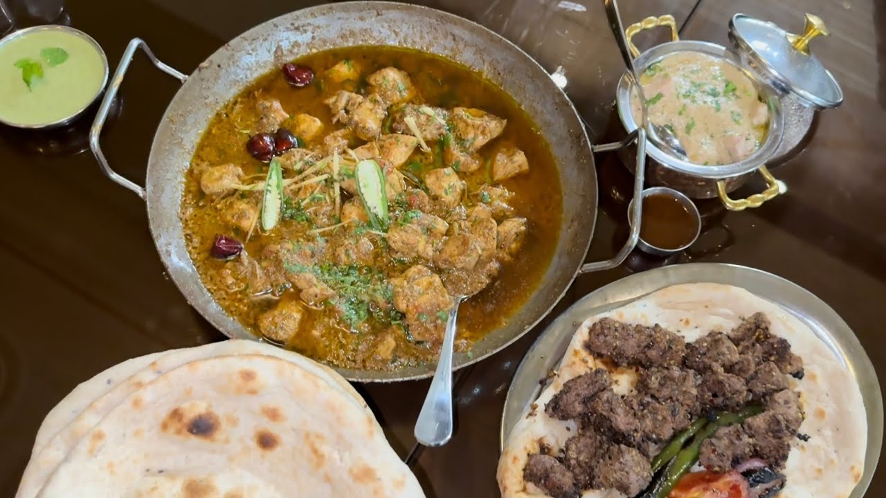Lunch at Roghan Pakistani Restaurant in Kuwait 🇰🇼 | Homz Mall Dajeej ...